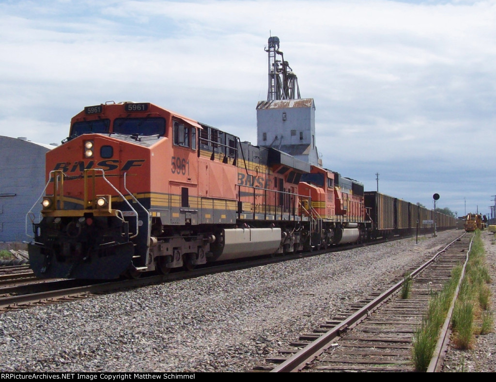 BNSF 5961